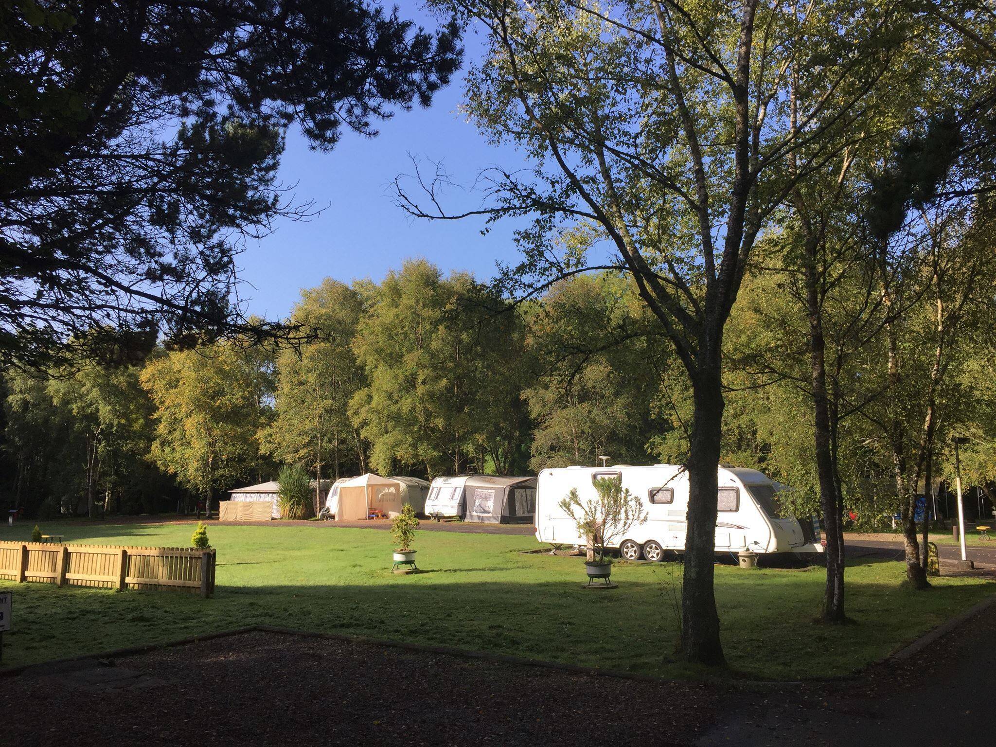 Camping Lakeside Holiday Park in Mountshannon, Ireland (2025) | JetCamp.com