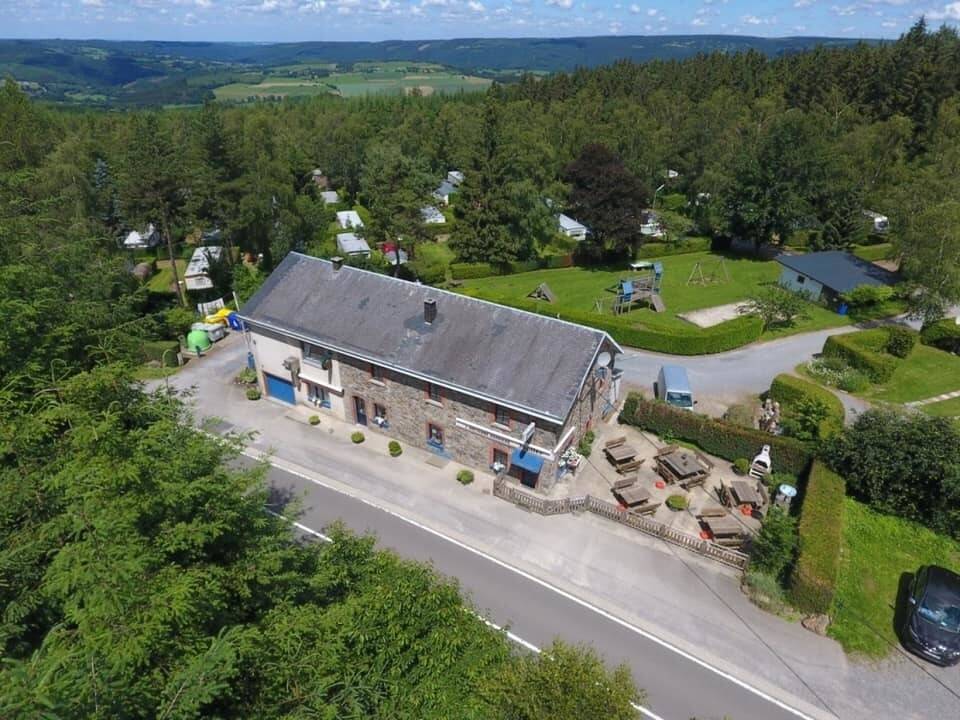 Camping L'Ancienne Barrière, Basse-Bodeux, Bélgica (2023) | JetCamp.com