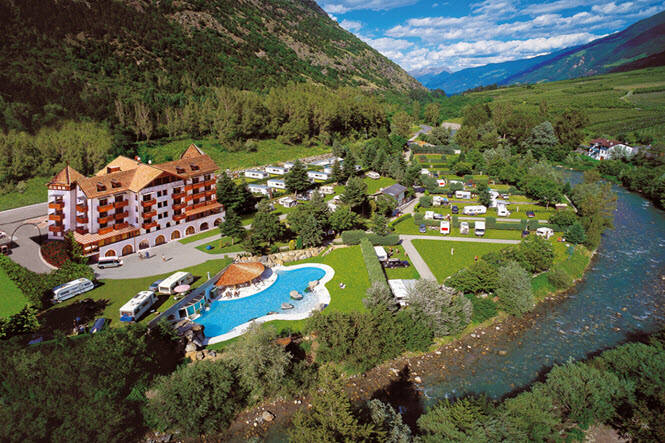 Camping Latsch in Latsch, Italien (2025) | JetCamp.com