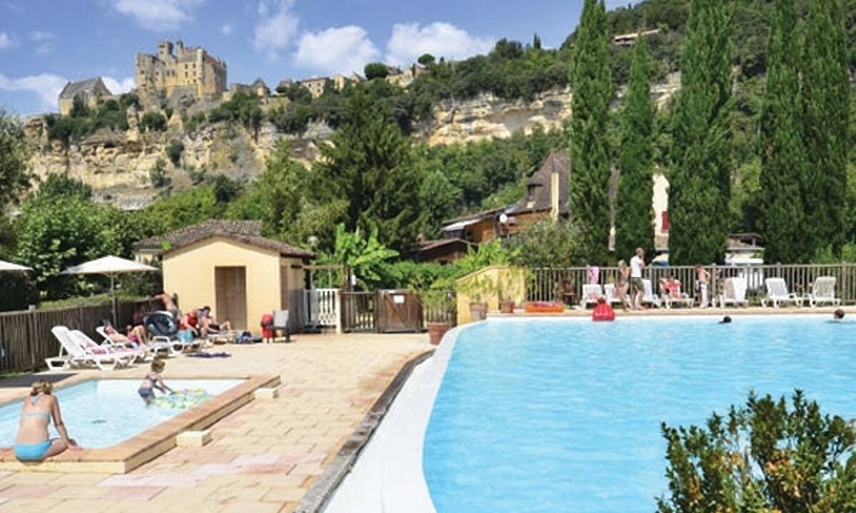 Camping Le Capeyrou in Beynac-et-Cazenac, Frankrijk (2023) | Alle ...