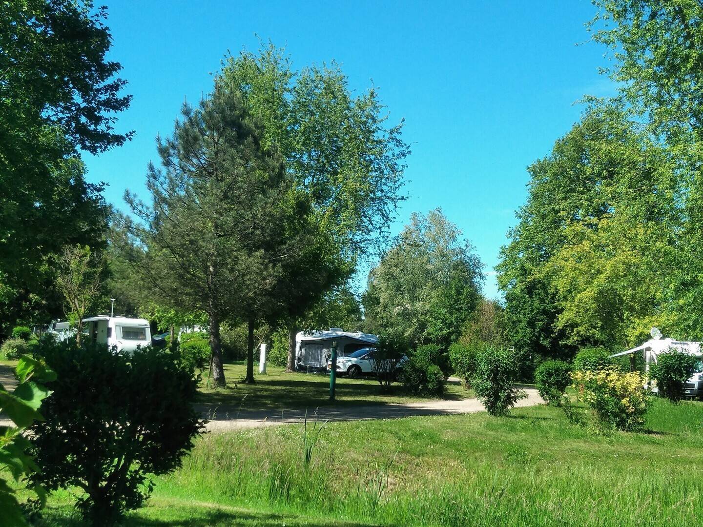 Camping Le Champ d’Eté - Onlycamp in Reyssouze, France (2024) | All ...