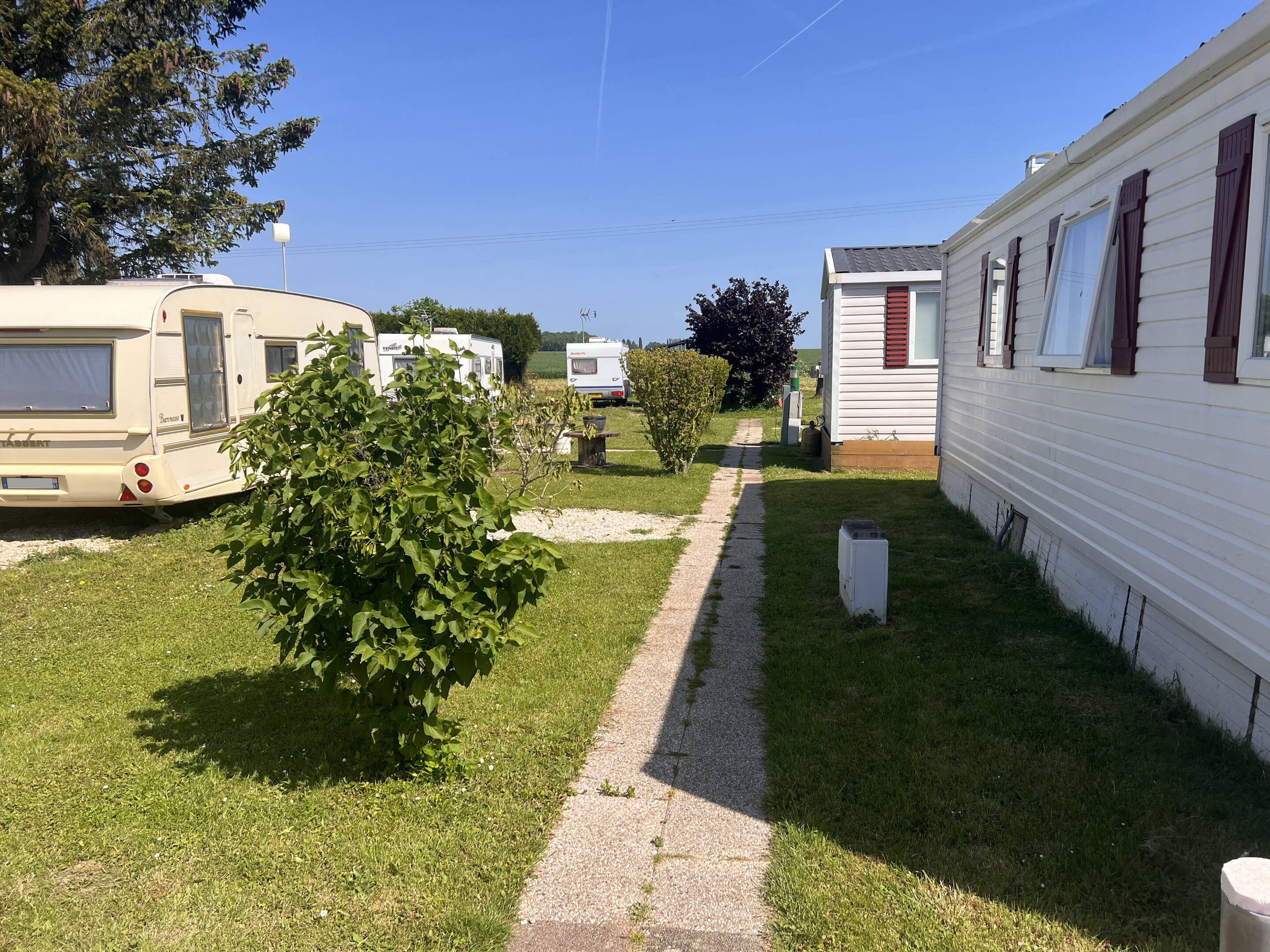 Camping Les Pres Marteaux, Grandpuits-Bailly-Carrois, France (2025) | Tous les campings sur ...