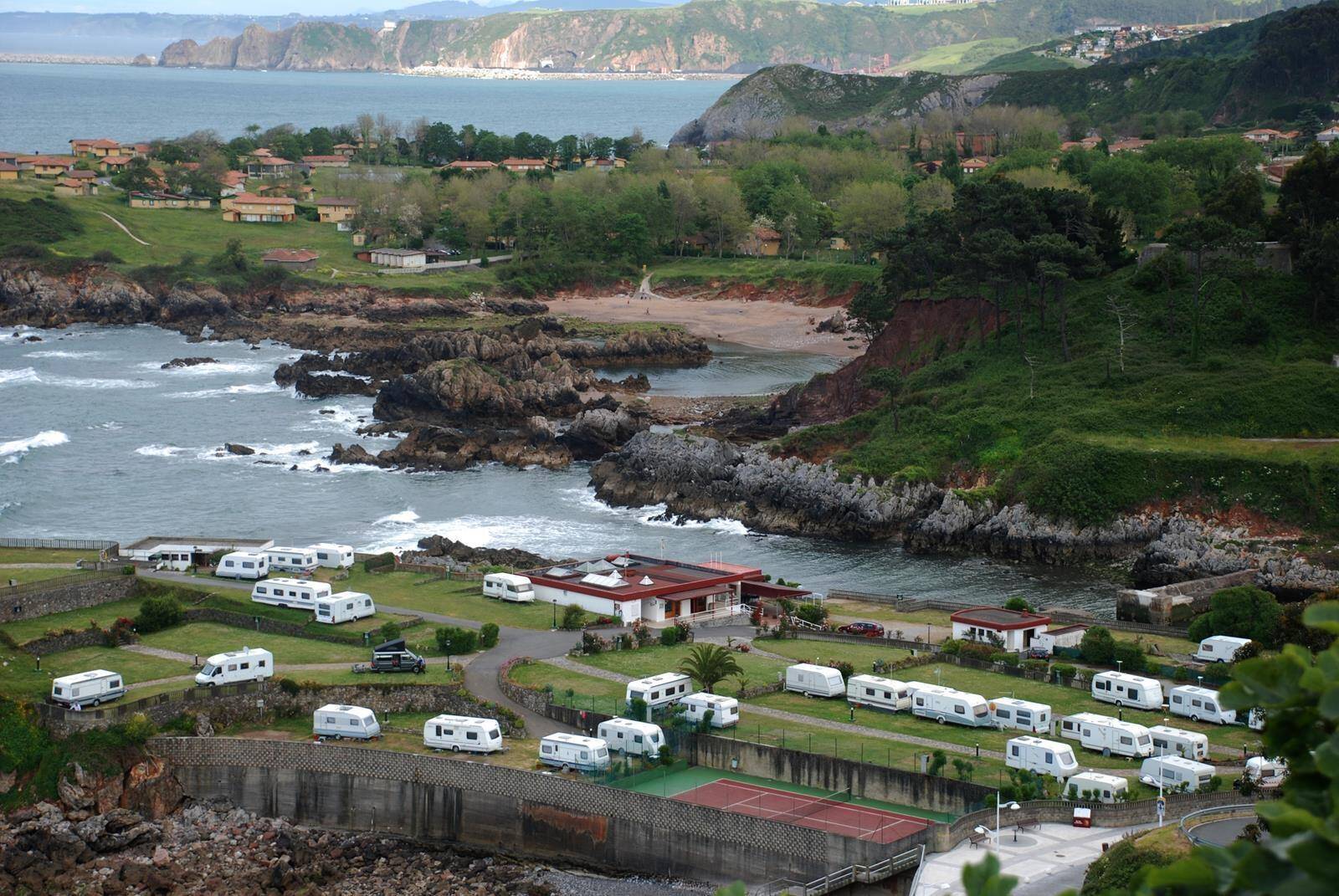 Camping Perlora in Candás, Spanje (2025) | Boek jouw camping op JetCamp.com