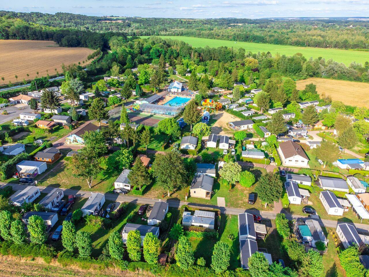 Camping Village Parisien - Capfun in Varreddes, Frankrijk (2024) | Boek ...