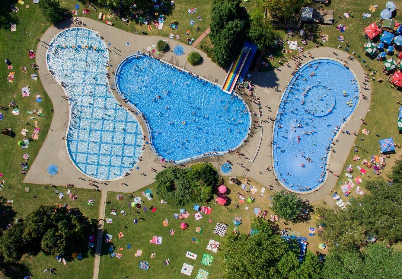 Fényes Fürdő és Camping w Tata, Węgry (2024) | Zarezerwuj swój kemping ...